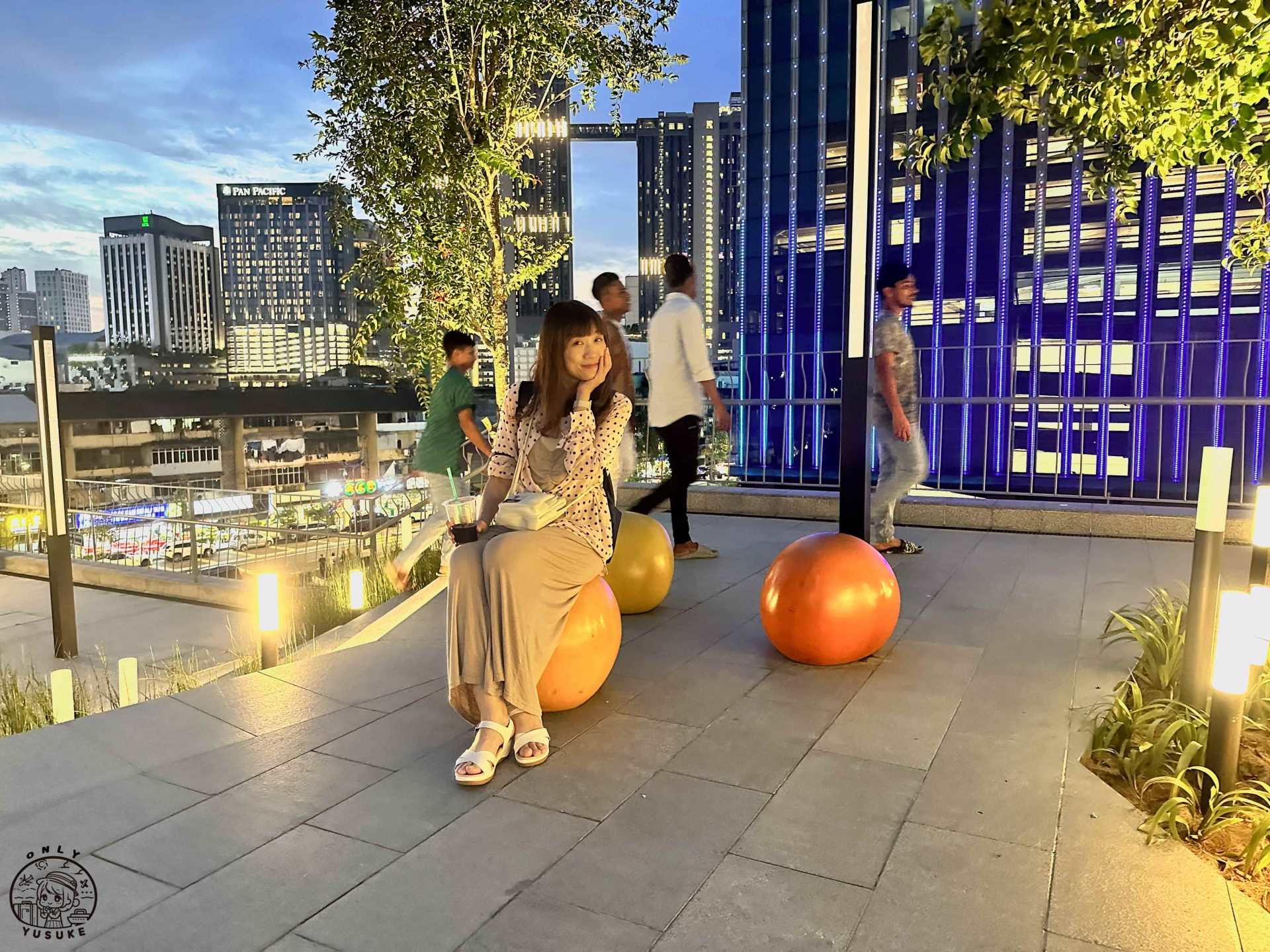 吉隆坡逛街【TRX敦拉薩購物廣場】超美城市公園,空中花園 - ONLYYUSUKE*吃喝玩樂都最高